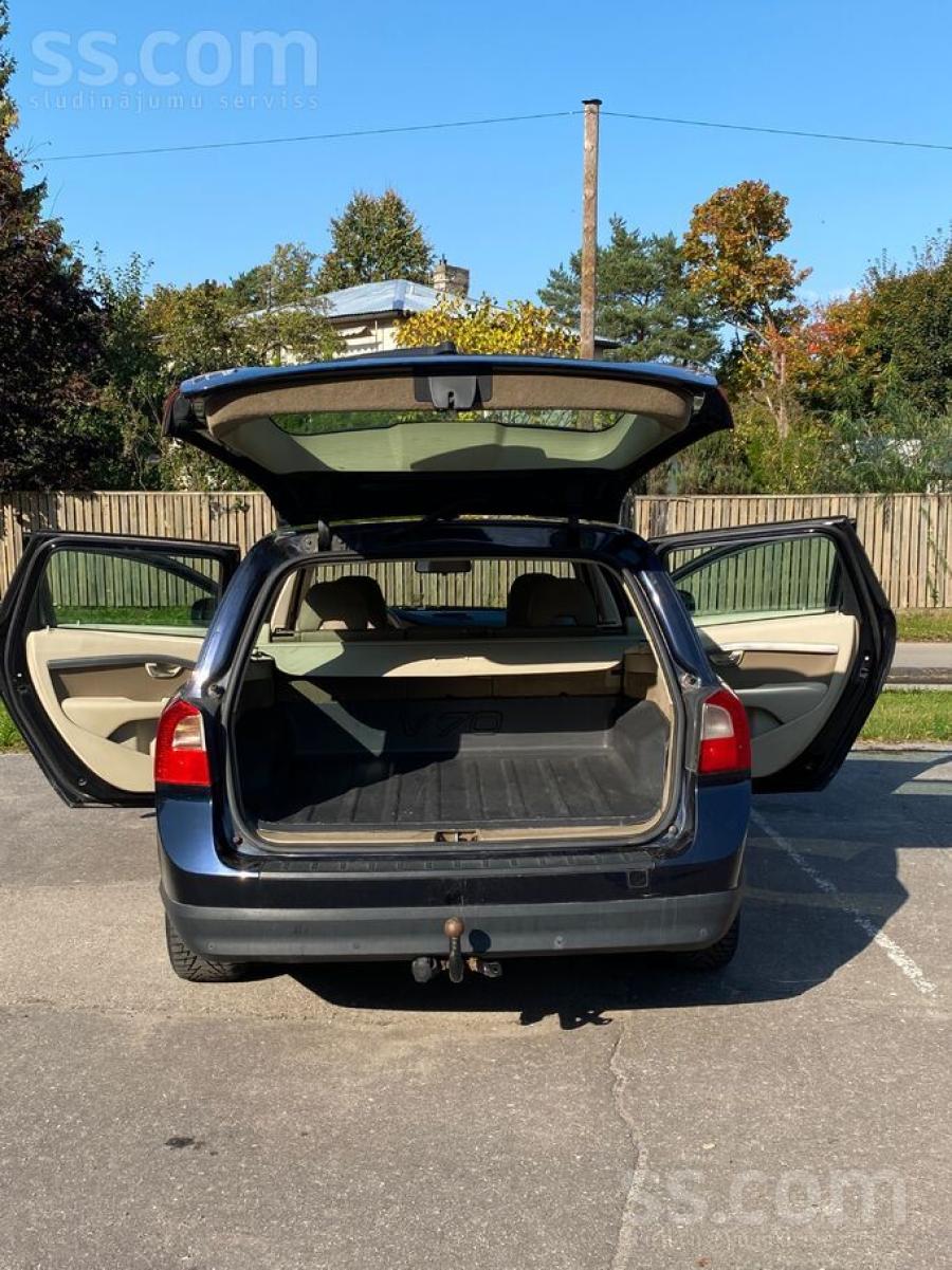 Zils Volvo V70 2008 Rīga, ar dzinēja tilpumu 2.40 L un nobraukumu 310 tūkst. km par 3300 €, foto 13 vietnē AUTOMOTO.COM.LV