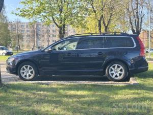 Blue Volvo V70 2009 in Riga, with an engine capacity of 2.40 L and mileage of 381 thousand km for 4800 €, photo 5 on AUTOMOTO.COM.LV