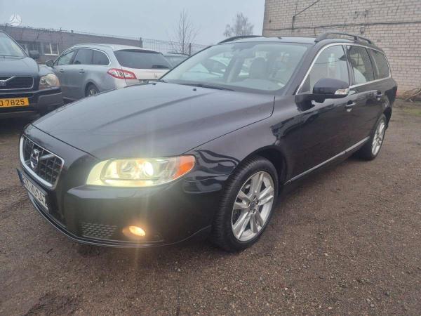 Zils Volvo V70 2009 Raseiniai, ar dzinēja tilpumu 2.40 L un nobraukumu 284 tūkst. km par 4950 €, foto 2 vietnē AUTOMOTO.COM.LV