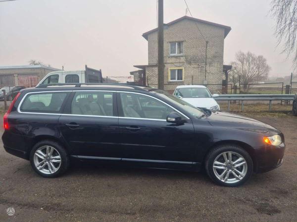 Zils Volvo V70 2009 Raseiniai, ar dzinēja tilpumu 2.40 L un nobraukumu 284 tūkst. km par 4950 €, foto 7 vietnē AUTOMOTO.COM.LV