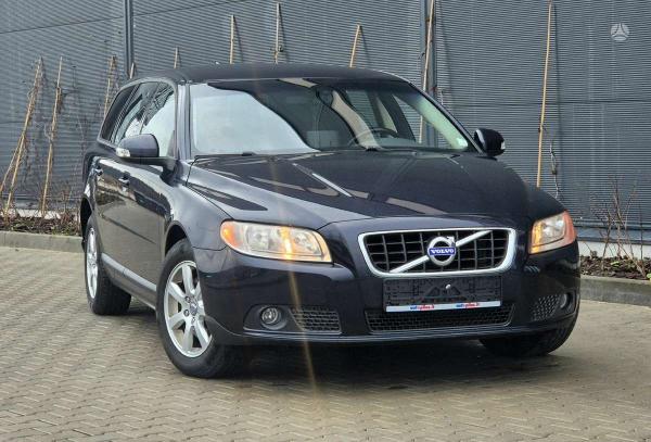 Blue Volvo V70 2009 in Vilnius, with an engine capacity of 2.00 L and mileage of 269 thousand km for 3000 €, photo 1 on AUTOMOTO.COM.LV