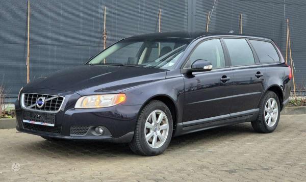 Blue Volvo V70 2009 in Vilnius, with an engine capacity of 2.00 L and mileage of 269 thousand km for 3000 €, photo 4 on AUTOMOTO.COM.LV