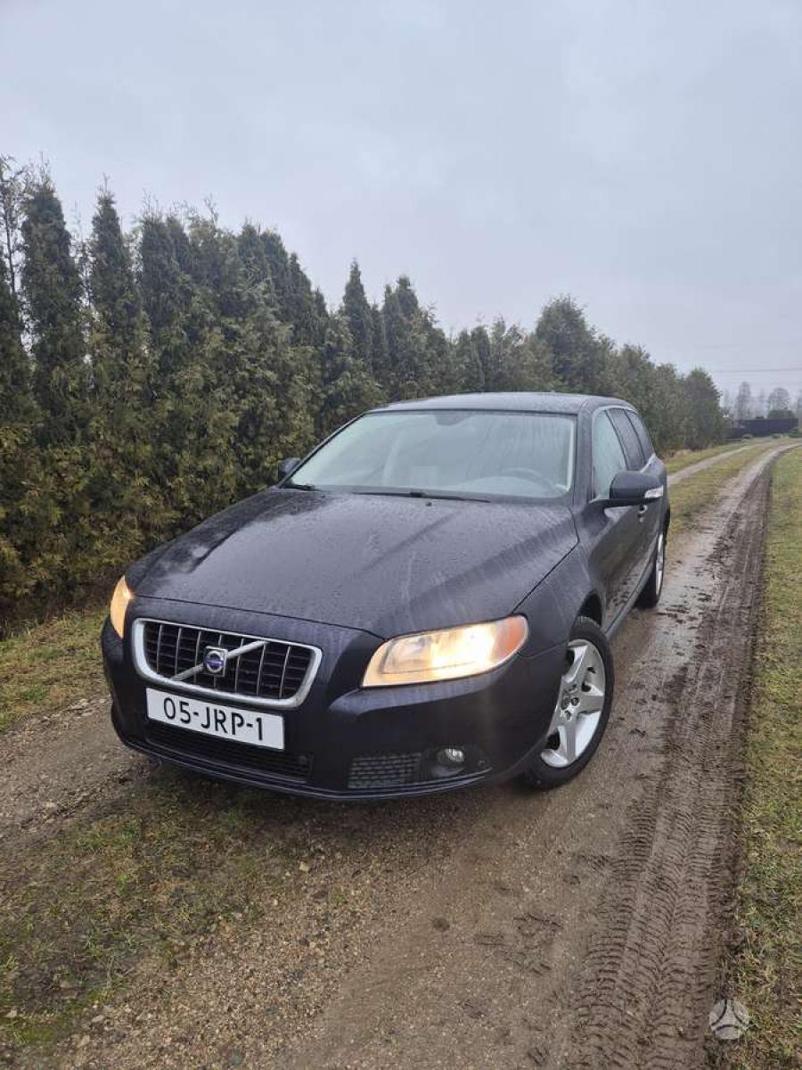 Blue Volvo V70 2009 in Alytus, with an engine capacity of 2.00 L and mileage of 278 thousand km for 3800 €, photo 1 on AUTOMOTO.COM.LV