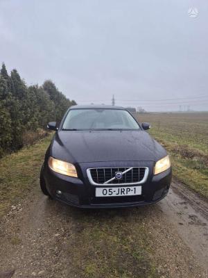 Blue Volvo V70 2009 in Alytus, with an engine capacity of 2.00 L and mileage of 278 thousand km for 3800 €, photo 2 on AUTOMOTO.COM.LV