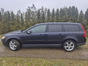 Blue Volvo V70 2009 in Alytus, with an engine capacity of 2.00 L and mileage of 278 thousand km for 3800 €, photo 8 on AUTOMOTO.COM.LV
