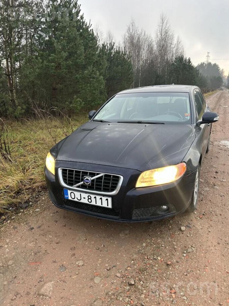 Blue Volvo V70 2009 in Ludza, with an engine capacity of 2.00 L and mileage of 417 thousand km for 3800 €, photo 4 on AUTOMOTO.COM.LV