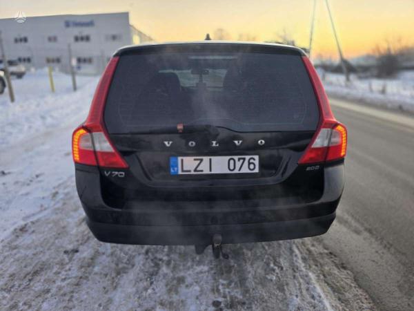 Zils Volvo V70 2009 Tauragė, ar dzinēja tilpumu 2.00 L un nobraukumu 340 tūkst. km par 2600 €, foto 4 vietnē AUTOMOTO.COM.LV