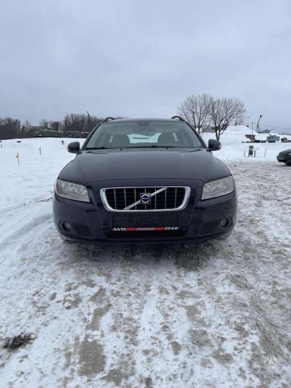 Zils Volvo V70 2009 Kauņa, ar dzinēja tilpumu 2.00 L un nobraukumu 350 tūkst. km par 2450 €, foto 2 vietnē AUTOMOTO.COM.LV