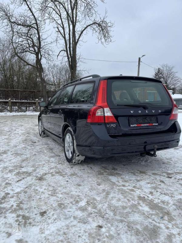 Zils Volvo V70 2009 Kauņa, ar dzinēja tilpumu 2.00 L un nobraukumu 350 tūkst. km par 2450 €, foto 4 vietnē AUTOMOTO.COM.LV