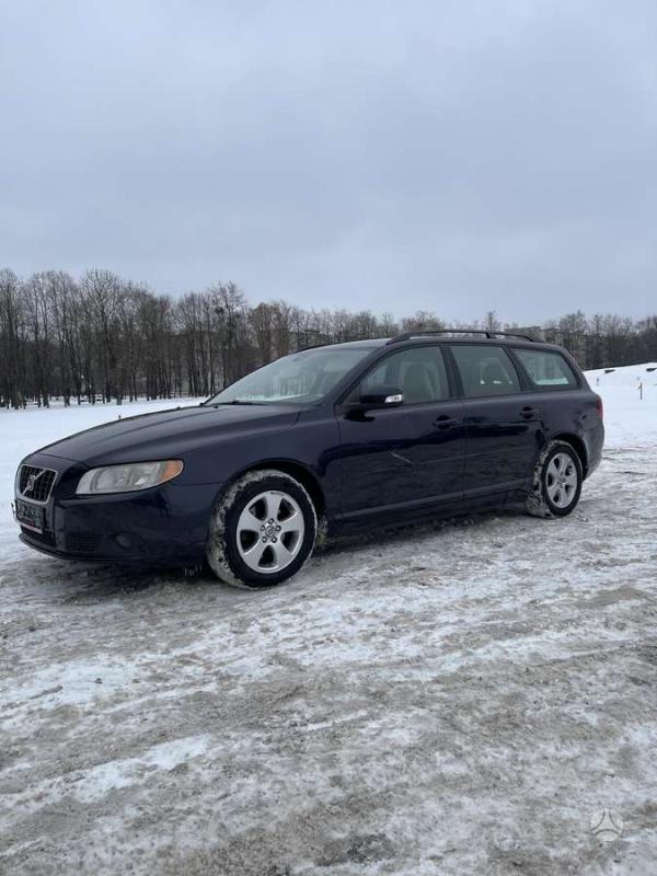 Zils Volvo V70 2009 Kauņa, ar dzinēja tilpumu 2.00 L un nobraukumu 350 tūkst. km par 2450 €, foto 9 vietnē AUTOMOTO.COM.LV