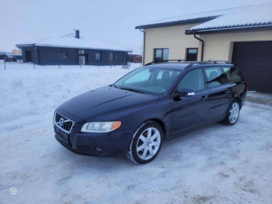 Blue Volvo V70 2009 in Raseiniai, with an engine capacity of 2.00 L and mileage of 312 thousand km for 2999 €, photo 5 on AUTOMOTO.COM.LV