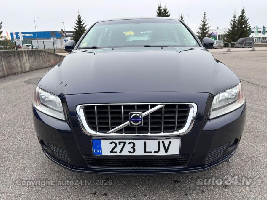 Zils Volvo V70 2009 Paide, ar dzinēja tilpumu 2.40 L un nobraukumu 349 tūkst. km par 5390 €, foto 2 vietnē AUTOMOTO.COM.LV