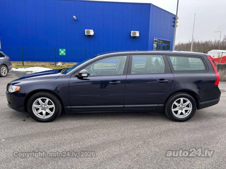 Zils Volvo V70 2009 Paide, ar dzinēja tilpumu 2.40 L un nobraukumu 349 tūkst. km par 5390 €, foto 3 vietnē AUTOMOTO.COM.LV