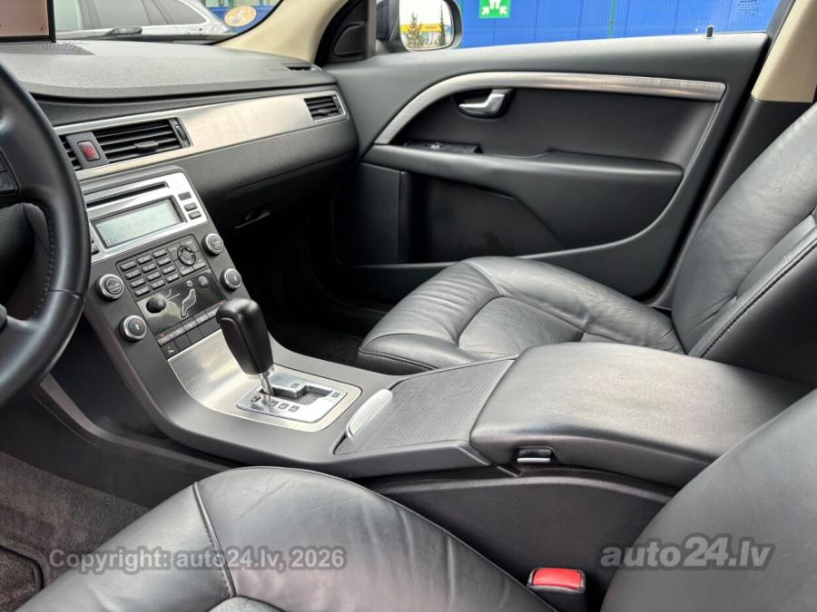 Zils Volvo V70 2009 Paide, ar dzinēja tilpumu 2.40 L un nobraukumu 349 tūkst. km par 5390 €, foto 12 vietnē AUTOMOTO.COM.LV