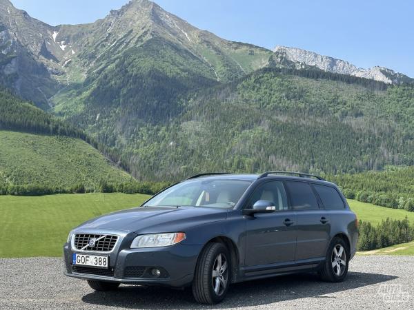 Blue Volvo V70 2009 in Siauliai, with an engine capacity of 2.00 L and mileage of 364 thousand km for 3750 €, photo 1 on AUTOMOTO.COM.LV