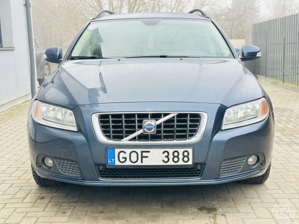 Blue Volvo V70 2009 in Siauliai, with an engine capacity of 2.00 L and mileage of 364 thousand km for 3750 €, photo 4 on AUTOMOTO.COM.LV