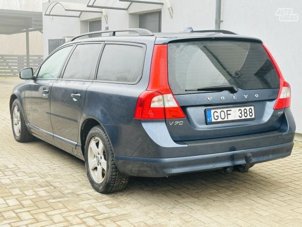 Blue Volvo V70 2009 in Siauliai, with an engine capacity of 2.00 L and mileage of 364 thousand km for 3750 €, photo 10 on AUTOMOTO.COM.LV
