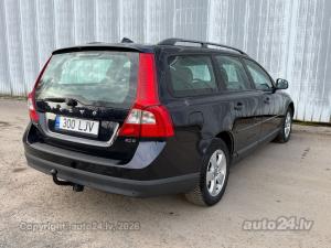 Blue Volvo V70 2009 in Paide, with an engine capacity of 2.00 L and mileage of 304 thousand km for 4990 €, photo 2 on AUTOMOTO.COM.LV