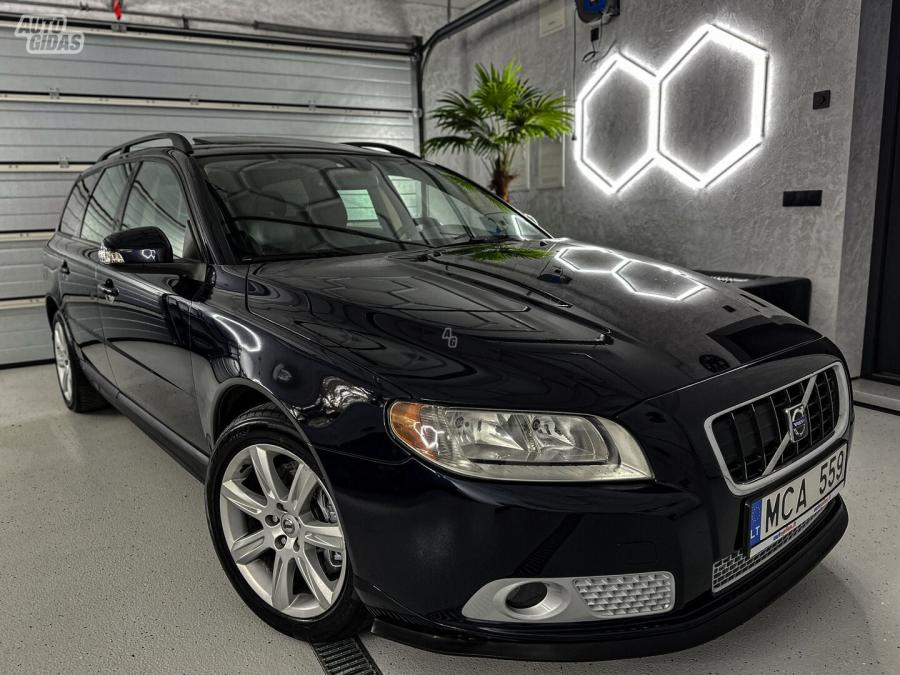 Zils Volvo V70 2009 Kauņa, ar dzinēja tilpumu 2.40 L un nobraukumu 334 tūkst. km par 3950 €, foto 13 vietnē AUTOMOTO.COM.LV