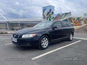 Blue Volvo V70 2009 in Haapsalu, with an engine capacity of 2.40 L and mileage of 366 thousand km for 3500 €, photo  on AUTOMOTO.COM.LV