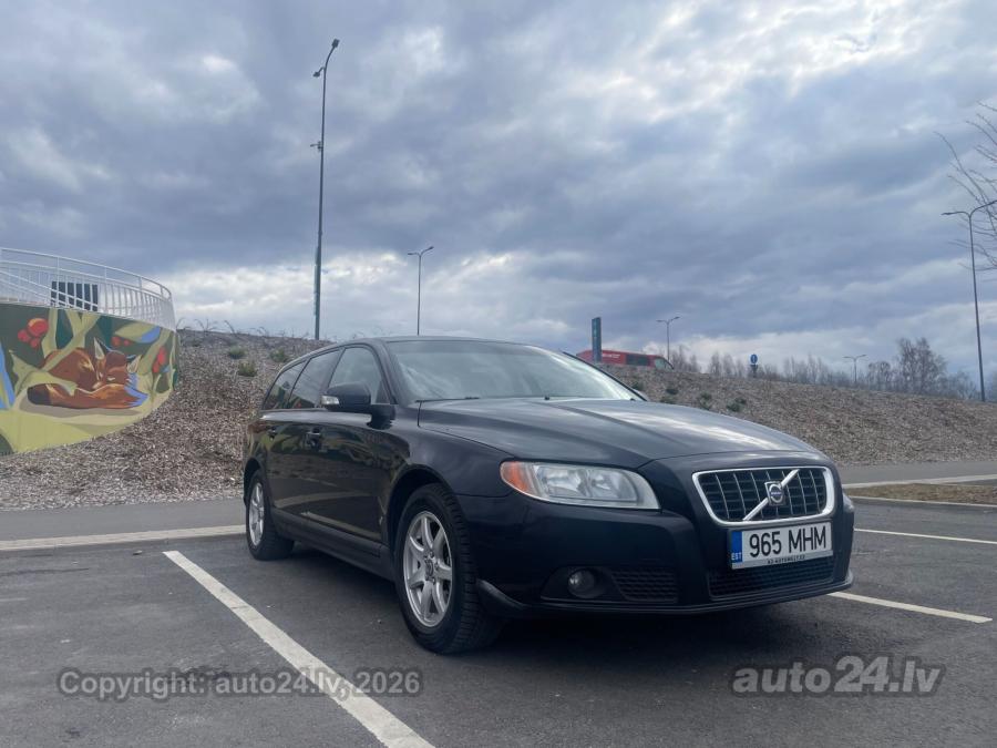 Zils Volvo V70 2009 Hāpsalu, ar dzinēja tilpumu 2.40 L un nobraukumu 366 tūkst. km par 3500 €, foto 5 vietnē AUTOMOTO.COM.LV