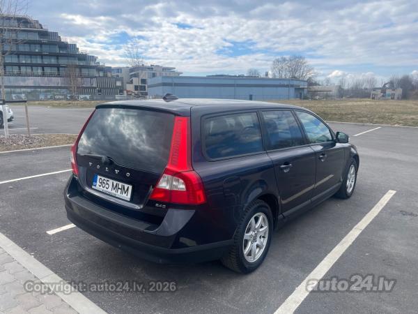 Blue Volvo V70 2009 in Haapsalu, with an engine capacity of 2.40 L and mileage of 366 thousand km for 3500 €, photo 6 on AUTOMOTO.COM.LV