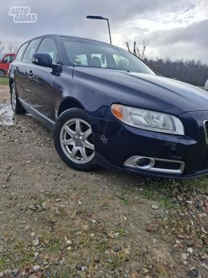 Zils Volvo V70 2009 Raseiniai, ar dzinēja tilpumu 2.00 L un nobraukumu 360 tūkst. km par 2600 €, foto  vietnē AUTOMOTO.COM.LV