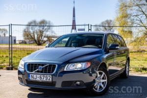 Blue Volvo V70 2009 in Riga, with an engine capacity of 2.40 L and mileage of 321 thousand km for 4987 €, photo  on AUTOMOTO.COM.LV
