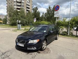 Zils Volvo V70 2009 Rīga, ar dzinēja tilpumu 2.40 L un nobraukumu 280 tūkst. km par 3500 €, foto 3 vietnē AUTOMOTO.COM.LV