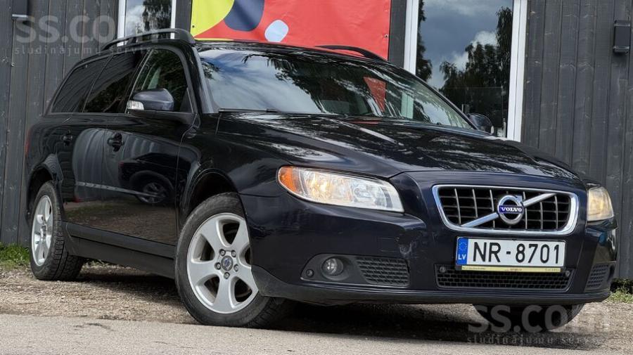 Zils Volvo V70 2009 Rīga, ar dzinēja tilpumu 2.40 L un nobraukumu 0 tūkst. km par 2150 €, foto 3 vietnē AUTOMOTO.COM.LV