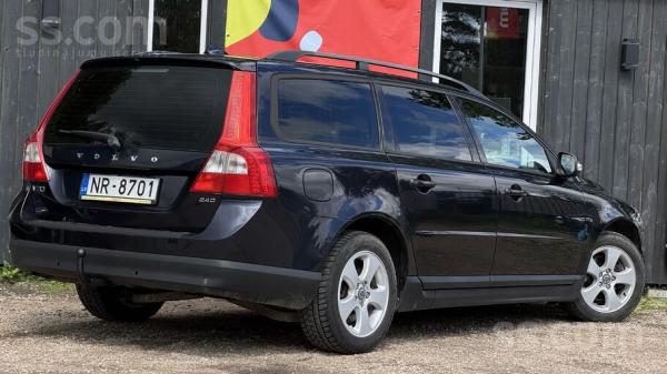 Zils Volvo V70 2009 Rīga, ar dzinēja tilpumu 2.40 L un nobraukumu 0 tūkst. km par 2150 €, foto 3 vietnē AUTOMOTO.COM.LV