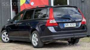 Zils Volvo V70 2009 Rīga, ar dzinēja tilpumu 2.40 L un nobraukumu 0 tūkst. km par 2150 €, foto 5 vietnē AUTOMOTO.COM.LV