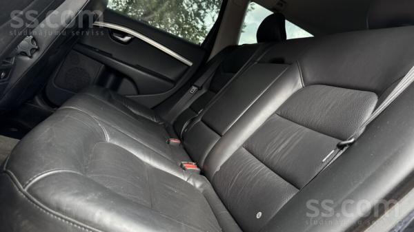 Zils Volvo V70 2009 Rīga, ar dzinēja tilpumu 2.40 L un nobraukumu 0 tūkst. km par 2150 €, foto 8 vietnē AUTOMOTO.COM.LV