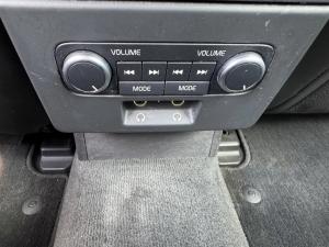 Blue Volvo V70 2009 in Riga, with an engine capacity of 2.40 L and mileage of 326 thousand km for 5150 €, photo 17 on AUTOMOTO.COM.LV