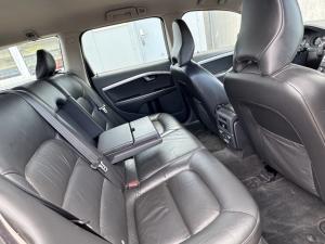 Blue Volvo V70 2009 in Riga, with an engine capacity of 2.40 L and mileage of 326 thousand km for 5150 €, photo 19 on AUTOMOTO.COM.LV