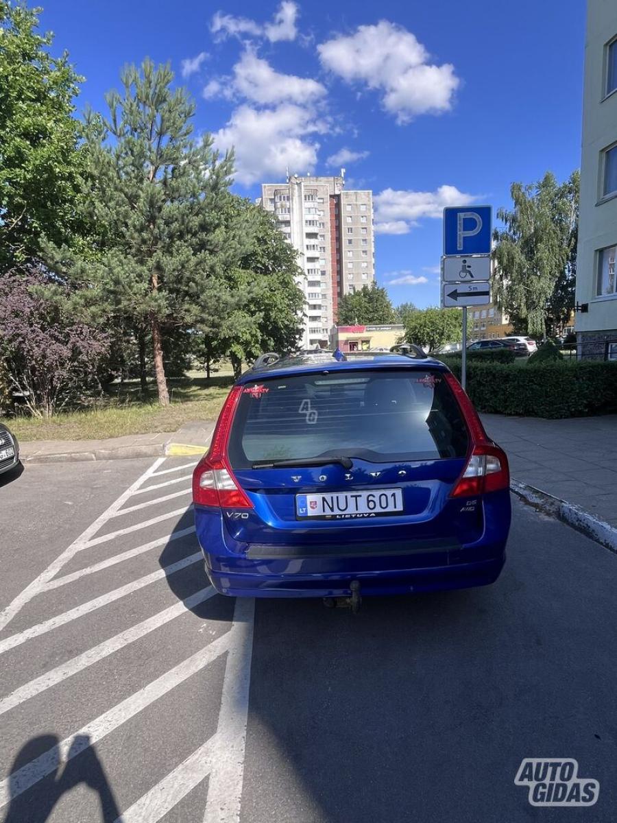 Zils Volvo V70 2009 Panevēža, ar dzinēja tilpumu 2.40 L un nobraukumu 315 tūkst. km par 5300 €, foto 6 vietnē AUTOMOTO.COM.LV