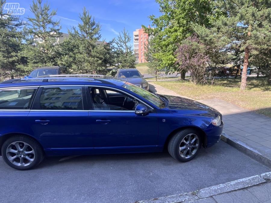 Zils Volvo V70 2009 Panevēža, ar dzinēja tilpumu 2.40 L un nobraukumu 315 tūkst. km par 5300 €, foto 8 vietnē AUTOMOTO.COM.LV