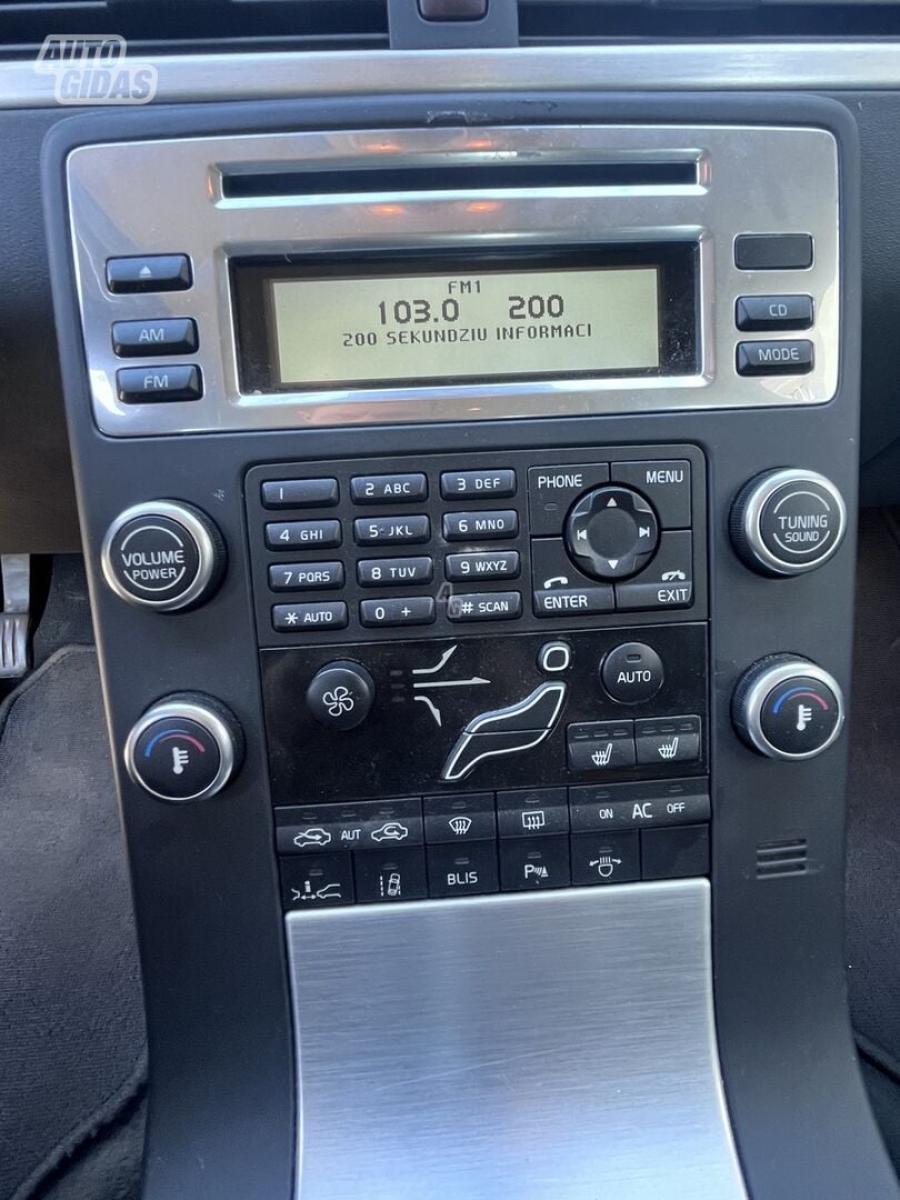 Zils Volvo V70 2009 Panevēža, ar dzinēja tilpumu 2.40 L un nobraukumu 315 tūkst. km par 5300 €, foto 16 vietnē AUTOMOTO.COM.LV