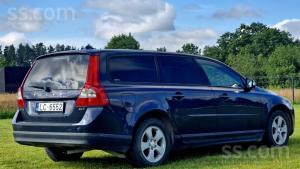 Blue Volvo V70 2009 in Riga, with an engine capacity of 2.40 L and mileage of 388 thousand km for 2900 €, photo 3 on AUTOMOTO.COM.LV