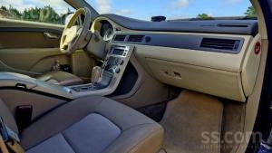 Blue Volvo V70 2009 in Riga, with an engine capacity of 2.40 L and mileage of 388 thousand km for 2900 €, photo 6 on AUTOMOTO.COM.LV