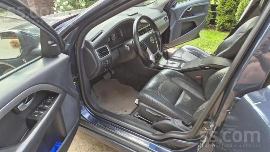 Zils Volvo V70 2009 Ogre, ar dzinēja tilpumu 2.40 L un nobraukumu 308 tūkst. km par 3200 €, foto 6 vietnē AUTOMOTO.COM.LV