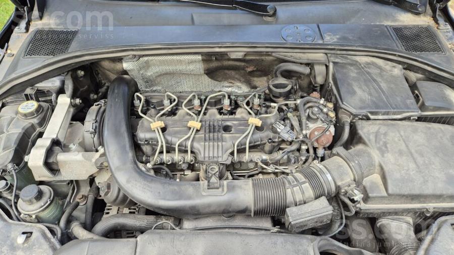 Zils Volvo V70 2009 Ogre, ar dzinēja tilpumu 2.40 L un nobraukumu 308 tūkst. km par 3200 €, foto 9 vietnē AUTOMOTO.COM.LV