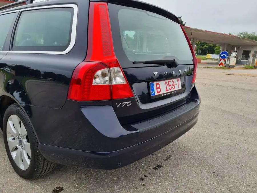 Blue Volvo V70 2009 in Ogre, with an engine capacity of 2.00 L and mileage of 191 thousand km for 5550 €, photo 12 on AUTOMOTO.COM.LV