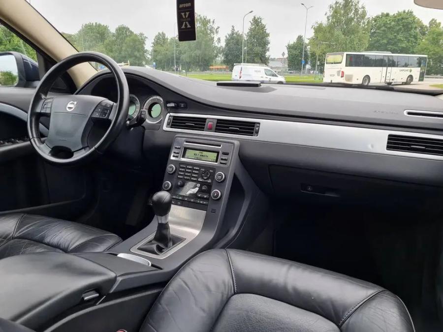 Blue Volvo V70 2009 in Ogre, with an engine capacity of 2.00 L and mileage of 191 thousand km for 5550 €, photo 22 on AUTOMOTO.COM.LV