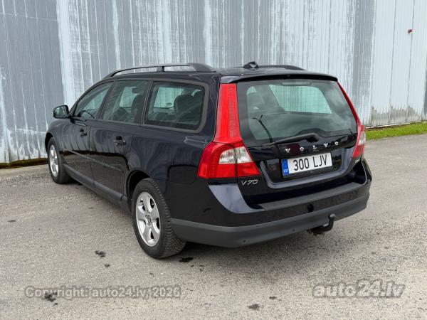 Zils Volvo V70 2009 Paide, ar dzinēja tilpumu 2.00 L un nobraukumu 305 tūkst. km par 4990 €, foto 5 vietnē AUTOMOTO.COM.LV