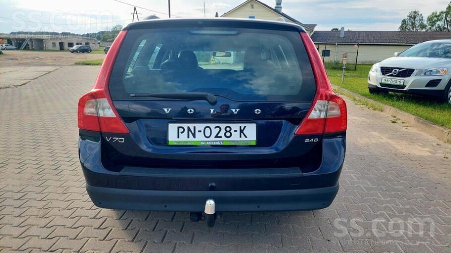 Blue Volvo V70 2009 in Balvi, with an engine capacity of 2.40 L and mileage of 0 thousand km for 3900 €, photo 7 on AUTOMOTO.COM.LV