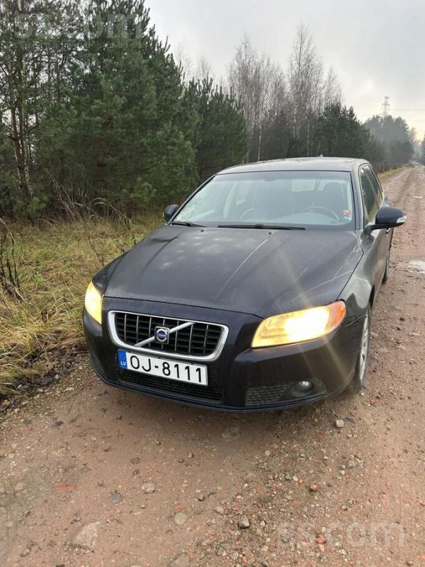 Blue Volvo V70 2009 in Riga, with an engine capacity of 2.00 L and mileage of 420 thousand km for 3600 €, photo 1 on AUTOMOTO.COM.LV