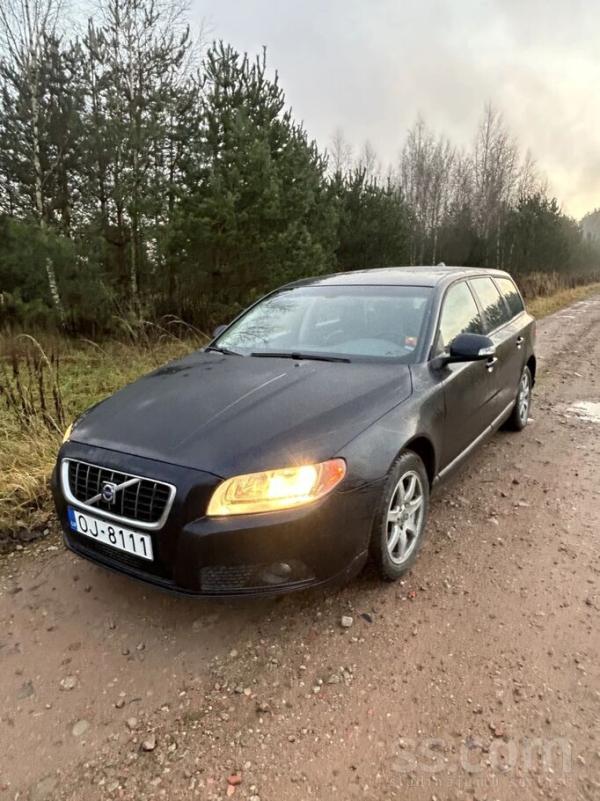 Blue Volvo V70 2009 in Riga, with an engine capacity of 2.00 L and mileage of 420 thousand km for 3600 €, photo 6 on AUTOMOTO.COM.LV