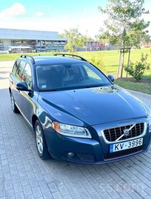 Blue Volvo V70 2009 in Riga, with an engine capacity of 2.40 L and mileage of 351 thousand km for 4200 €, photo 4 on AUTOMOTO.COM.LV