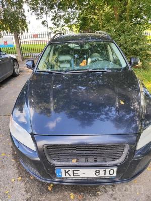 Blue Volvo V70 2009 in Riga, with an engine capacity of 2.40 L and mileage of 350 thousand km for 1500 €, photo  on AUTOMOTO.COM.LV